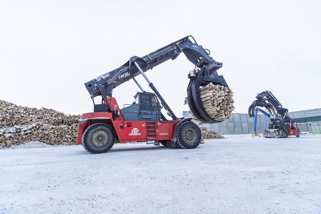 Kalmar RTD3126 kurottaja – melkein miljoonan masiina - Stora Enso Metsä